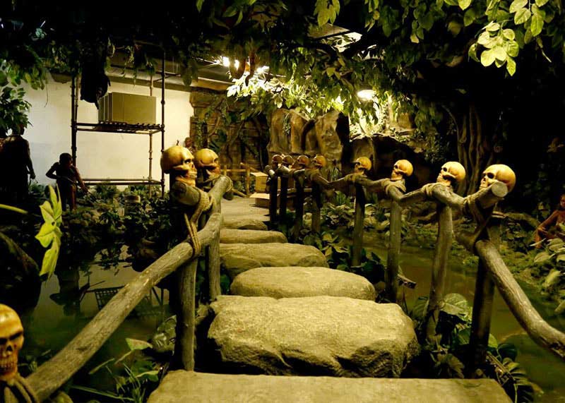 Omaxe Connaught Place | Malls in Greater Noida